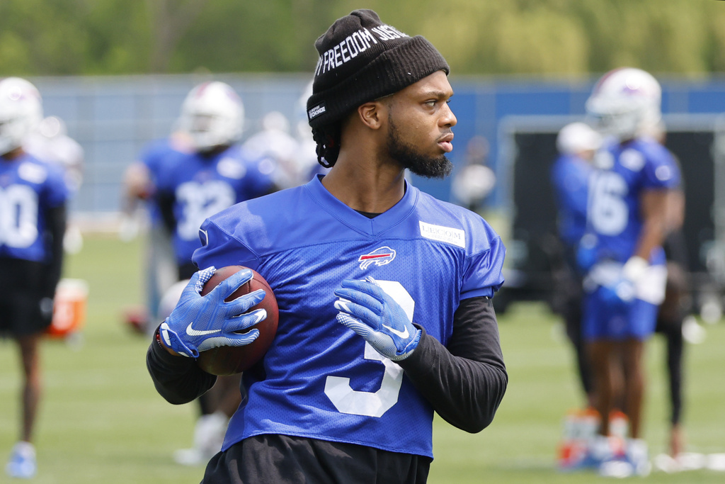 Bills safety Damar Hamlin eases back into practice 5 months since near ...